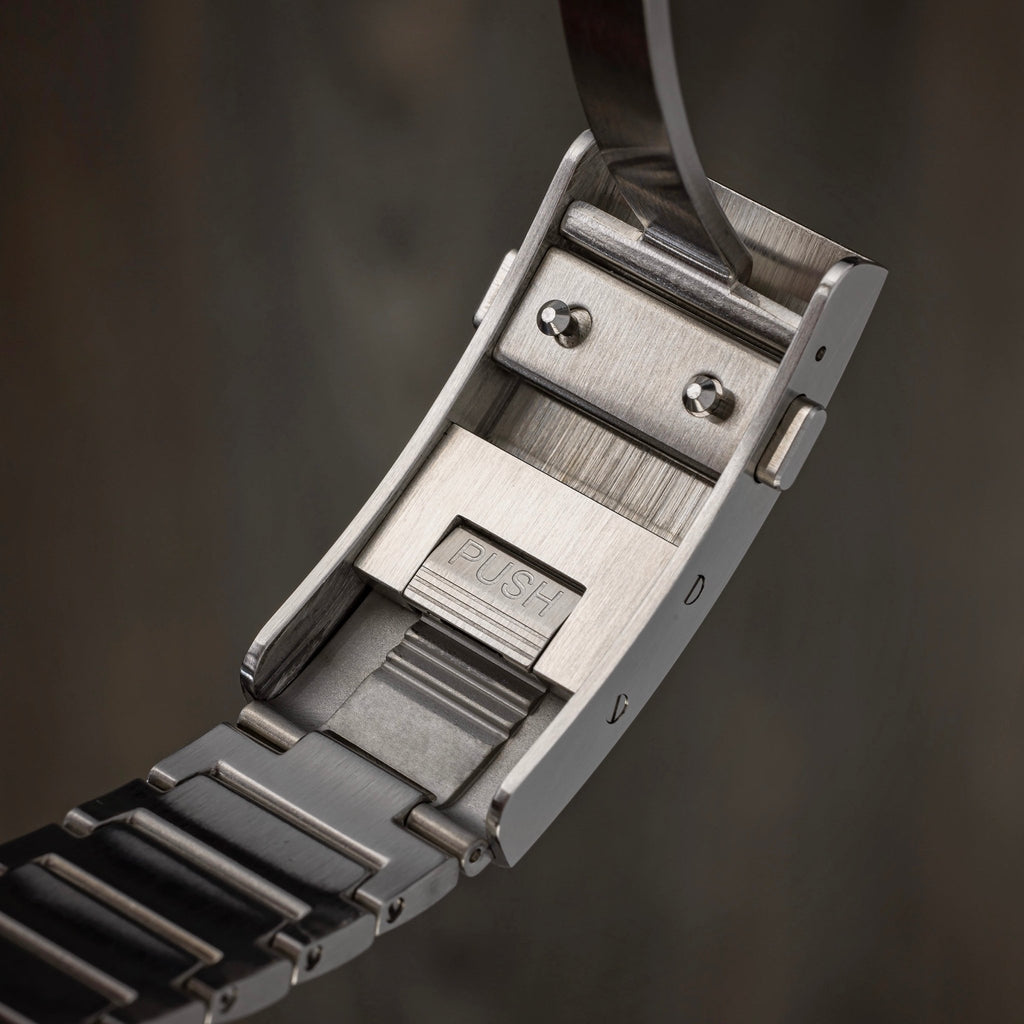 Ocean Crawler Bolt - Black – Ocean Crawler Watch Co.